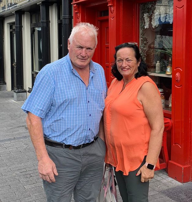 O’Hagan family raise a glass to 50 years behind the bar | We Are Tyrone
